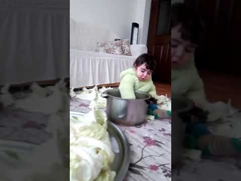 Lahanası çok seven bebek