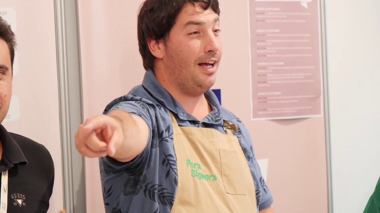 "Masserie & Socialità Rurale" VIDEO 3 PERA SIGNORA con Pizza al CHEESE ...