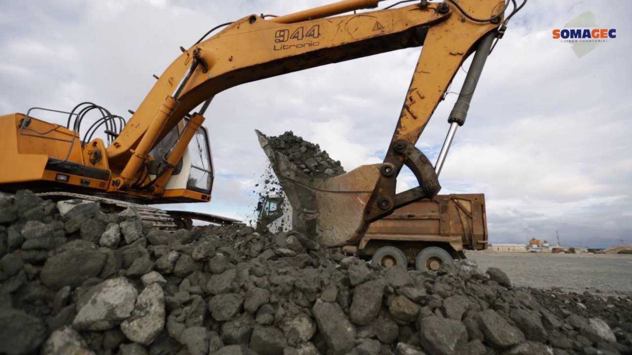 Promenade in Malabo - YouTube