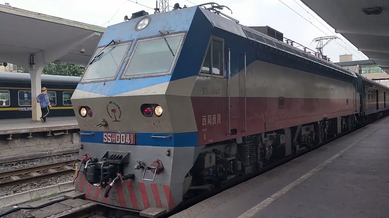 【铁路随拍(China Railway)】SS7D-0041牵引K2045（沈阳北~西安）终到西安站 全列DC600V机供25G - YouTube