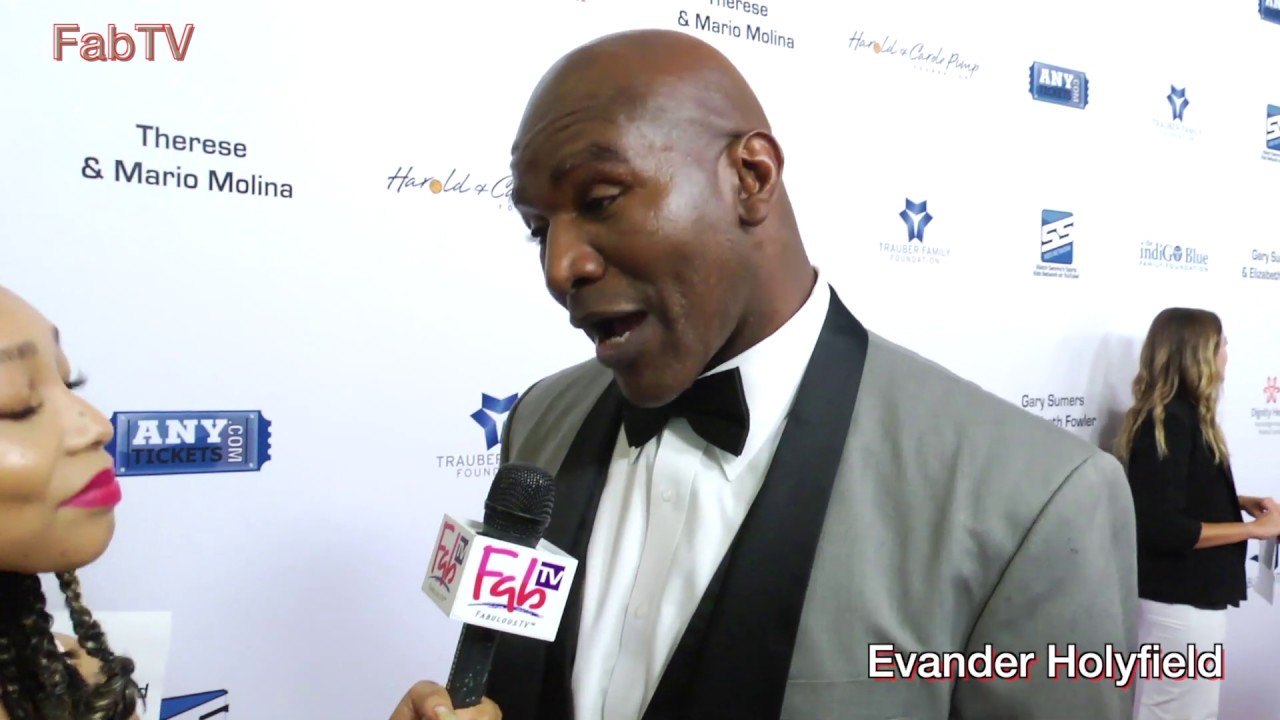 Evander Holyfield on the red carpet - YouTube