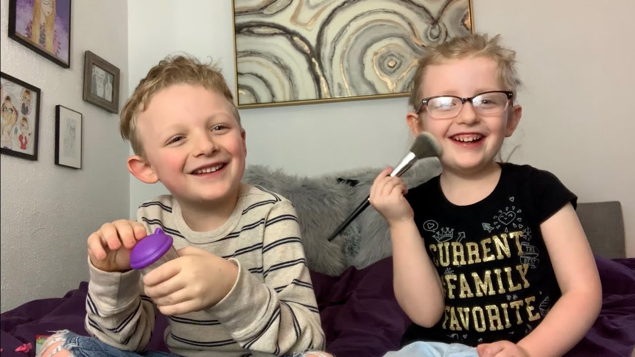 Toddlers Try ASMR 🙇🏼‍♀️🙇🏻‍♂️ - YouTube