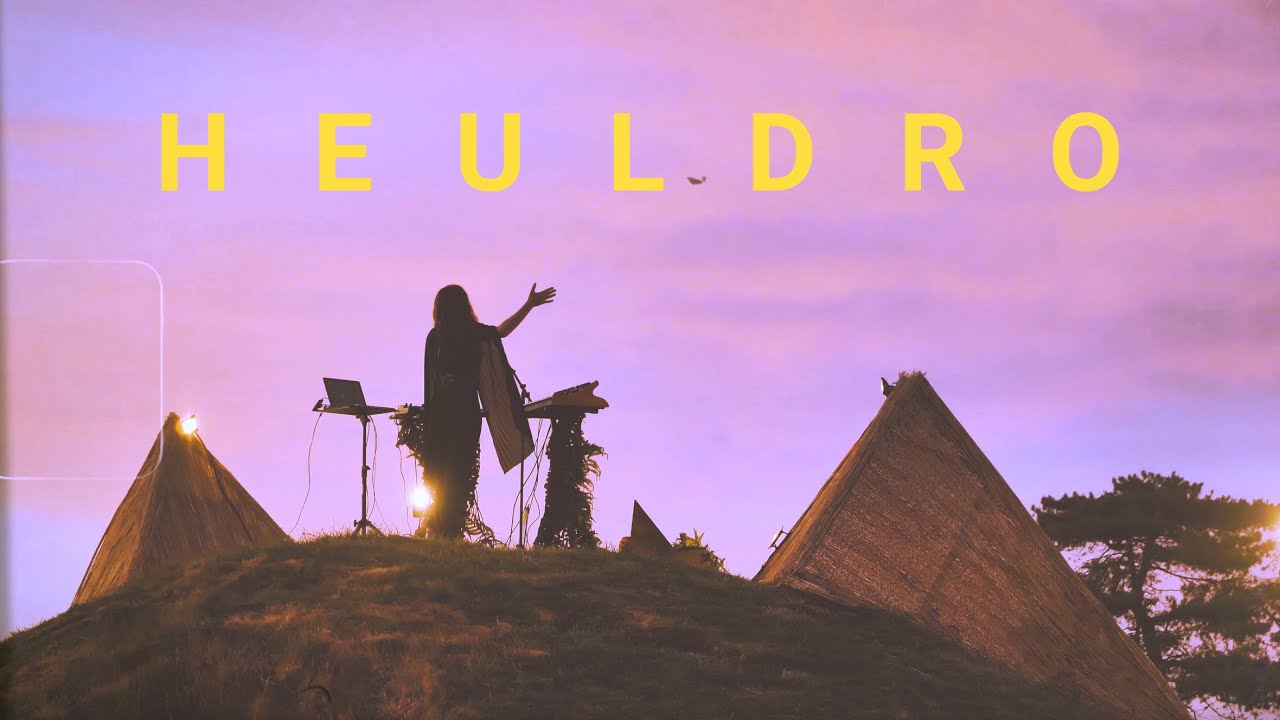 HEULDRO at Bryn Celli Ddu - YouTube