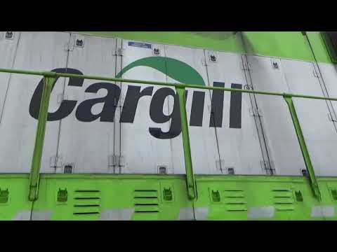 Cargill locomotive in Gainsville, GA - YouTube