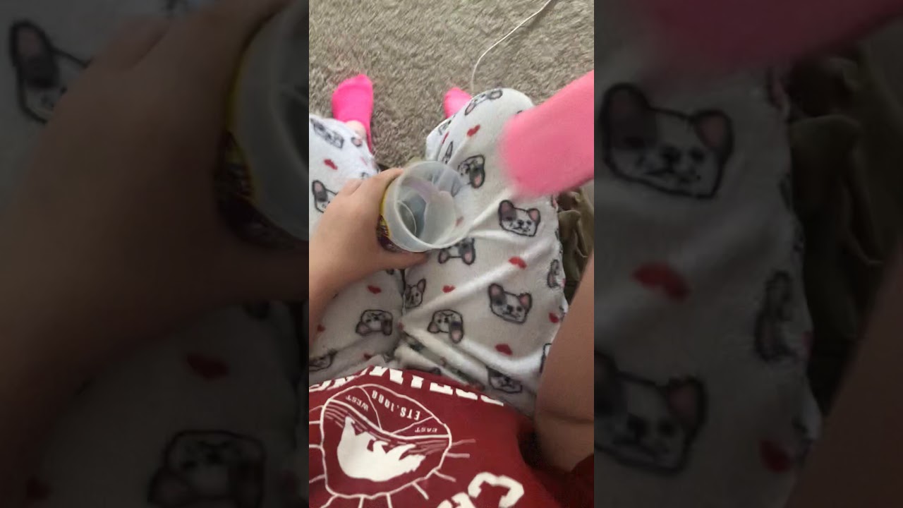 Relaxing farting slime - YouTube