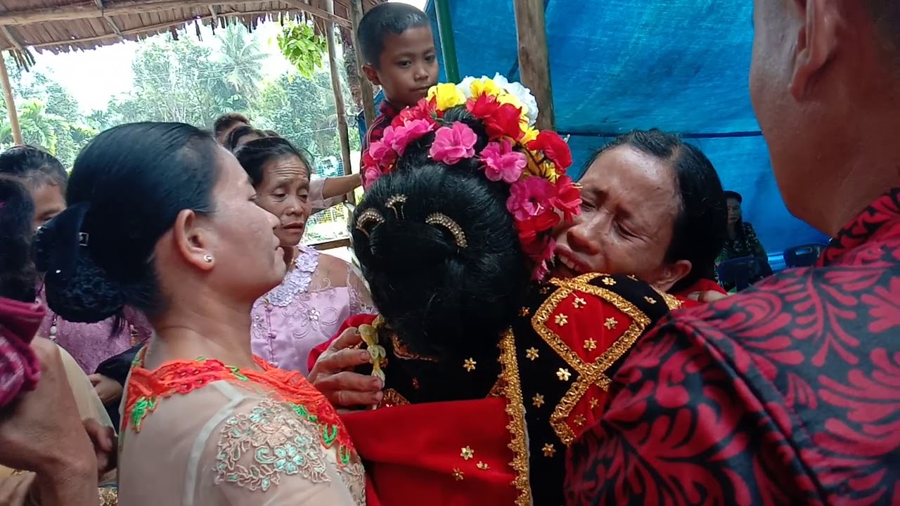 Sedih Melihatnya Pesta Pernikahan Inilah Pakaian Dan Adat Nias Tgl 28