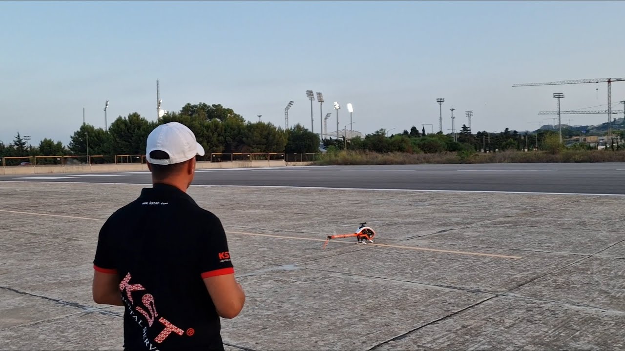 Sab Raw 700 Orange , kst x20 servos ,scorpion motor & esc msh brain ...