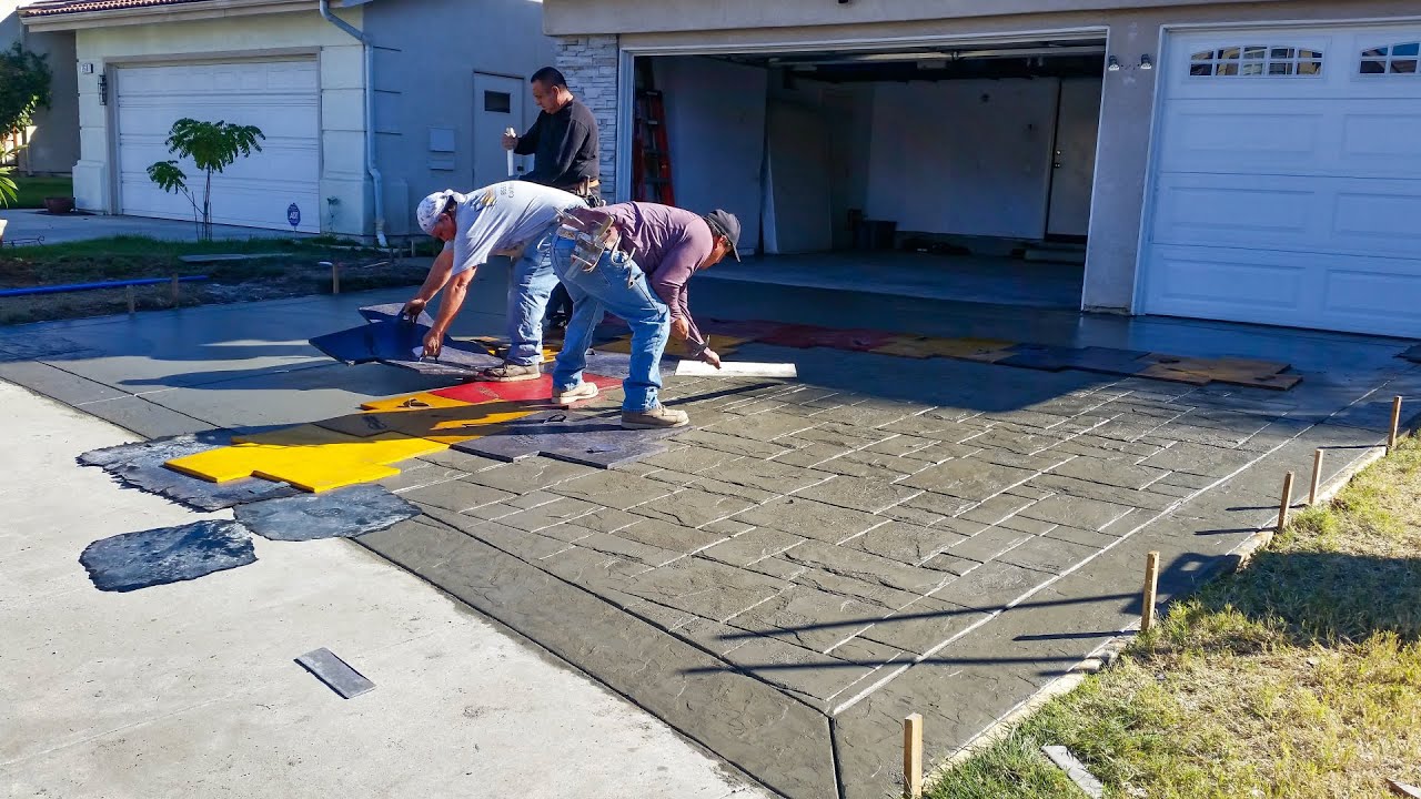 Haciendo un Driveway de Concreto Estampado y color - YouTube