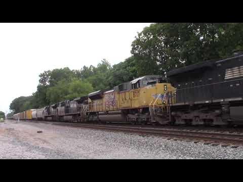 NORFOLK SOUTHERN GE AC44C6M Southbound Manifest Mix Freight - YouTube