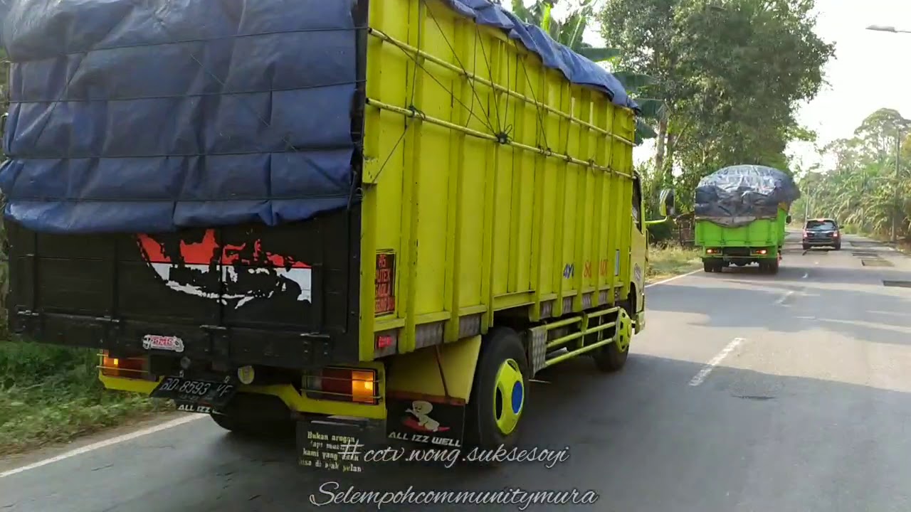 Truk oleng,. - YouTube