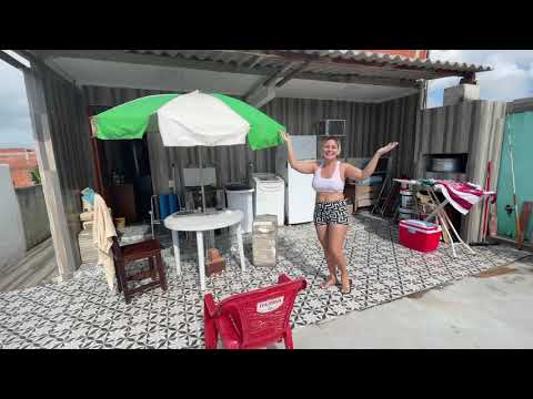 Casal praiano oficial praiano desejando um feliz domingão