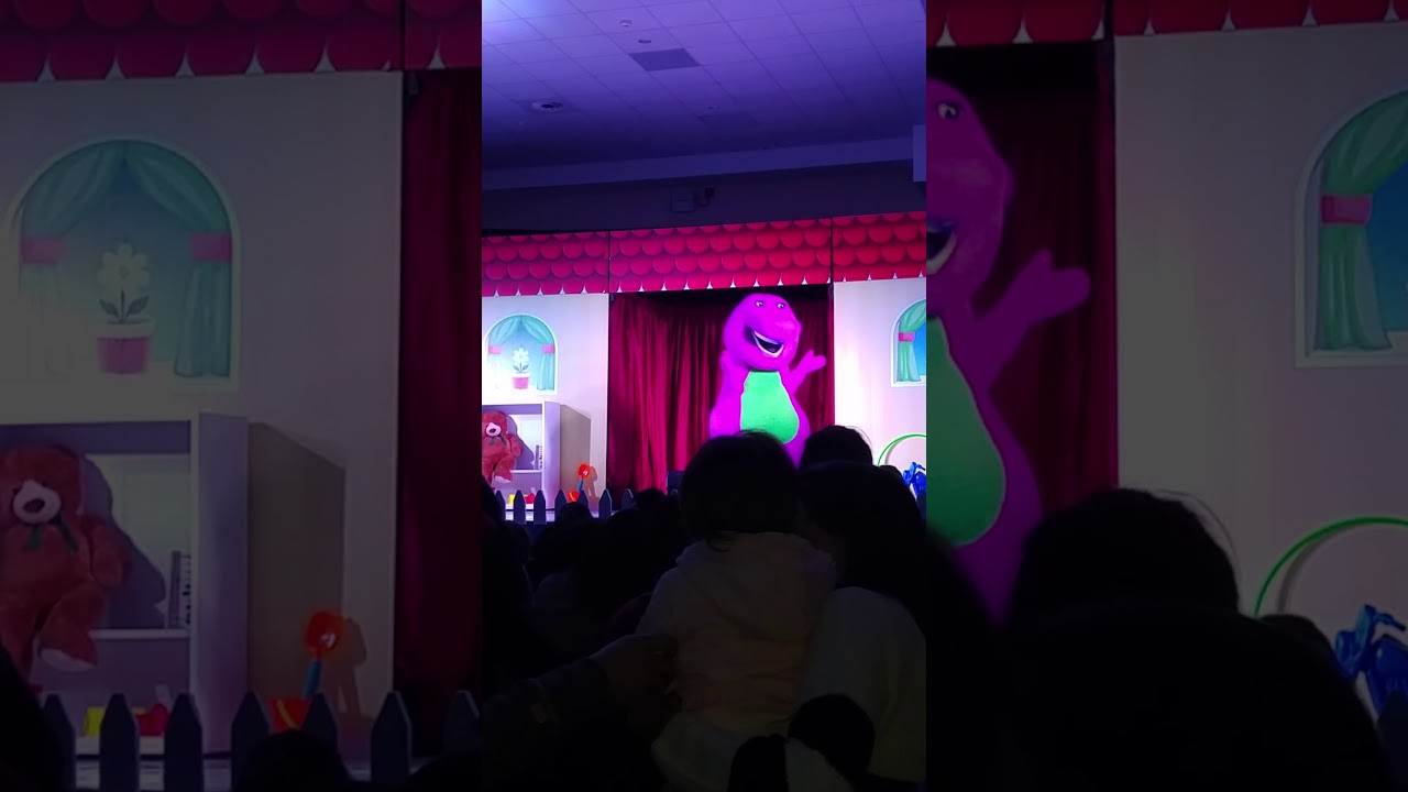 Barney "I love you" song at Mama Magic - YouTube