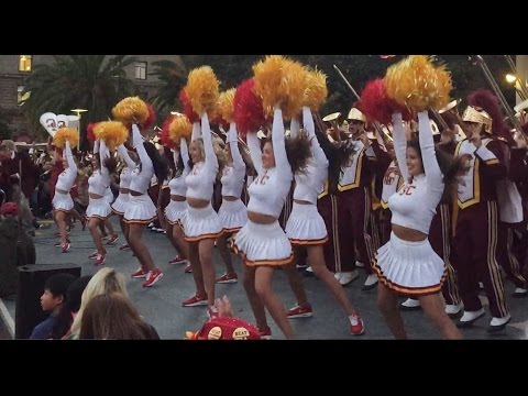 USC Union Square 2016 Weekender Rally Song Girls 9/16/16 - YouTube