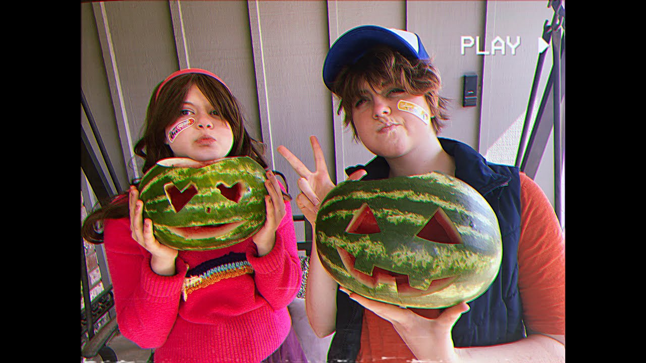 Carving Jackomellons with Dipper and Mabel for Summerween (in cosplay ...