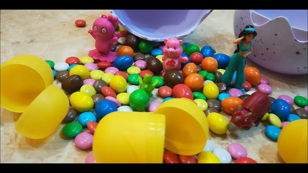 Открываем БОЛЬШИЕ КИНДЕР СЮРПРИЗЫ С ИГРУШКАМИ ВНУТРИ И КОНФЕТАМИ Youtube