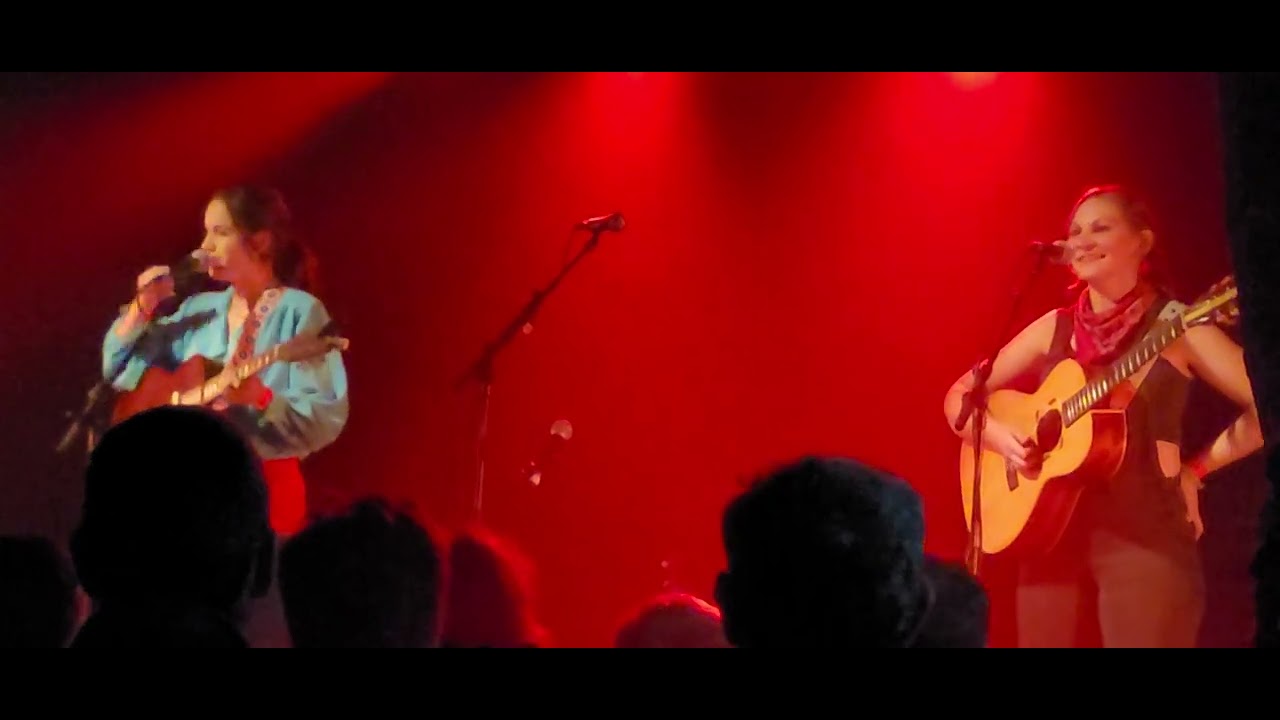 Reina Del Cid and Toni Lindgren at The Garage, London: 27th September ...