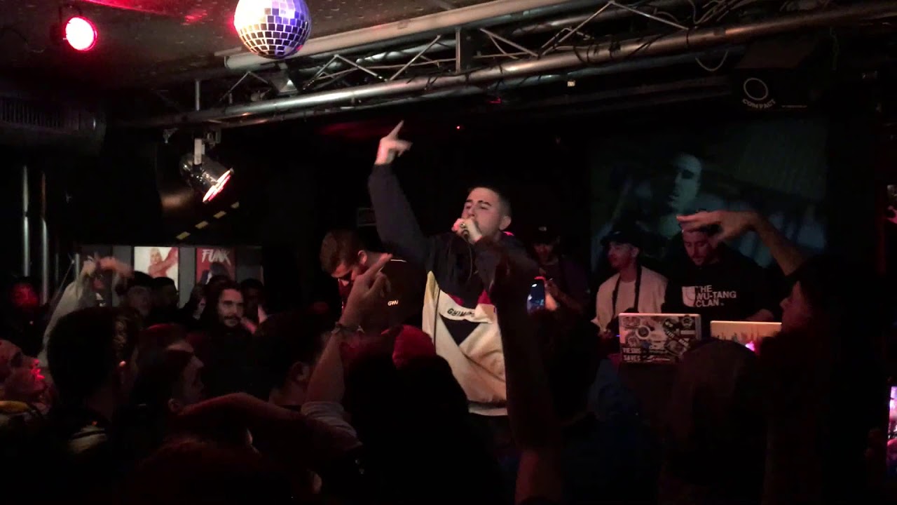 Easy S - Puro (Directo) - YouTube