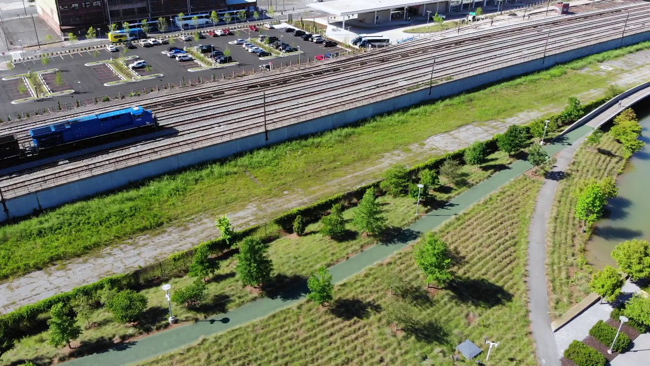 Birmingham Railroad Park - YouTube