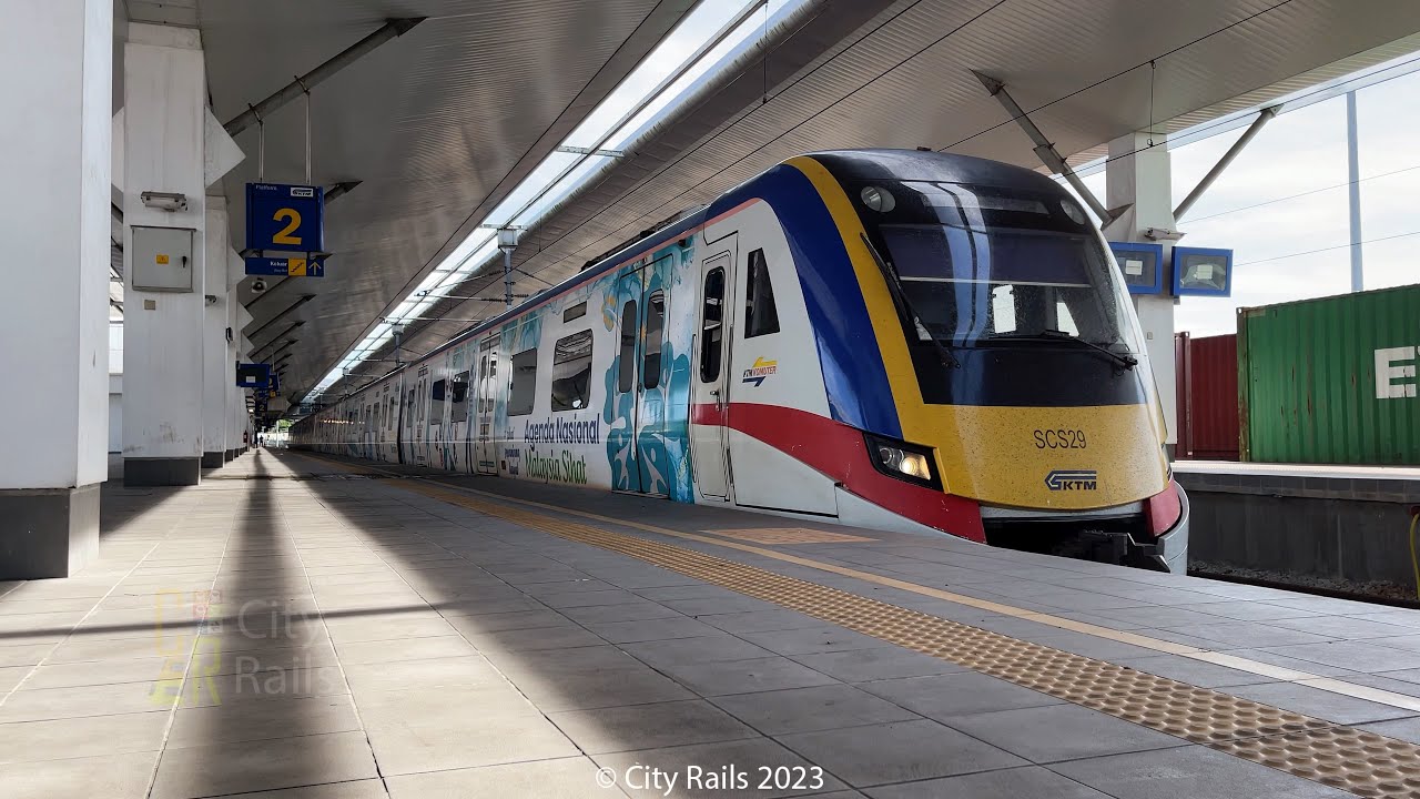 Special Komuter Utara [ KTMB Class 92 SCS 29 ] at Padang Besar - YouTube