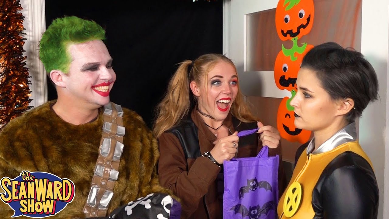 SUPERHERO HALLOWEEN! Trick or Treat with Batman, Joker, Spider-Man ...