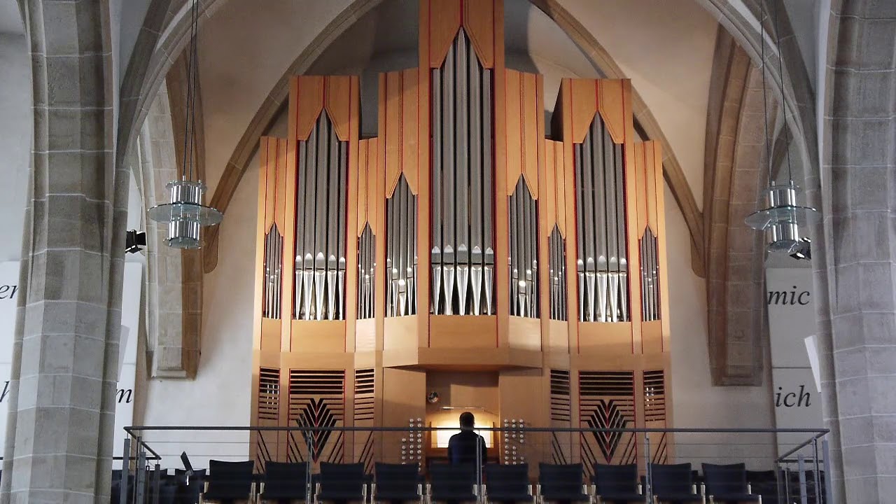 Norman Warren (*1934): Trumpet Tune - YouTube