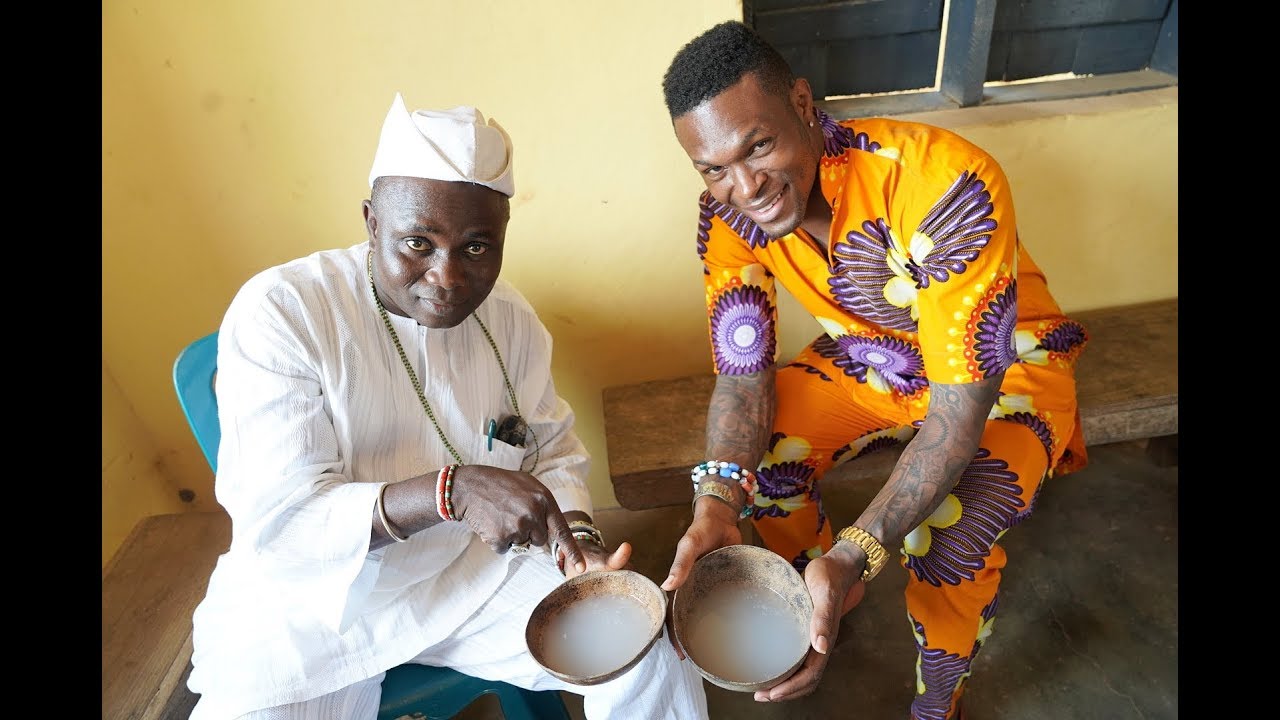 African Street Food: Nigerian Palm Wine ( God's Wine) - YouTube