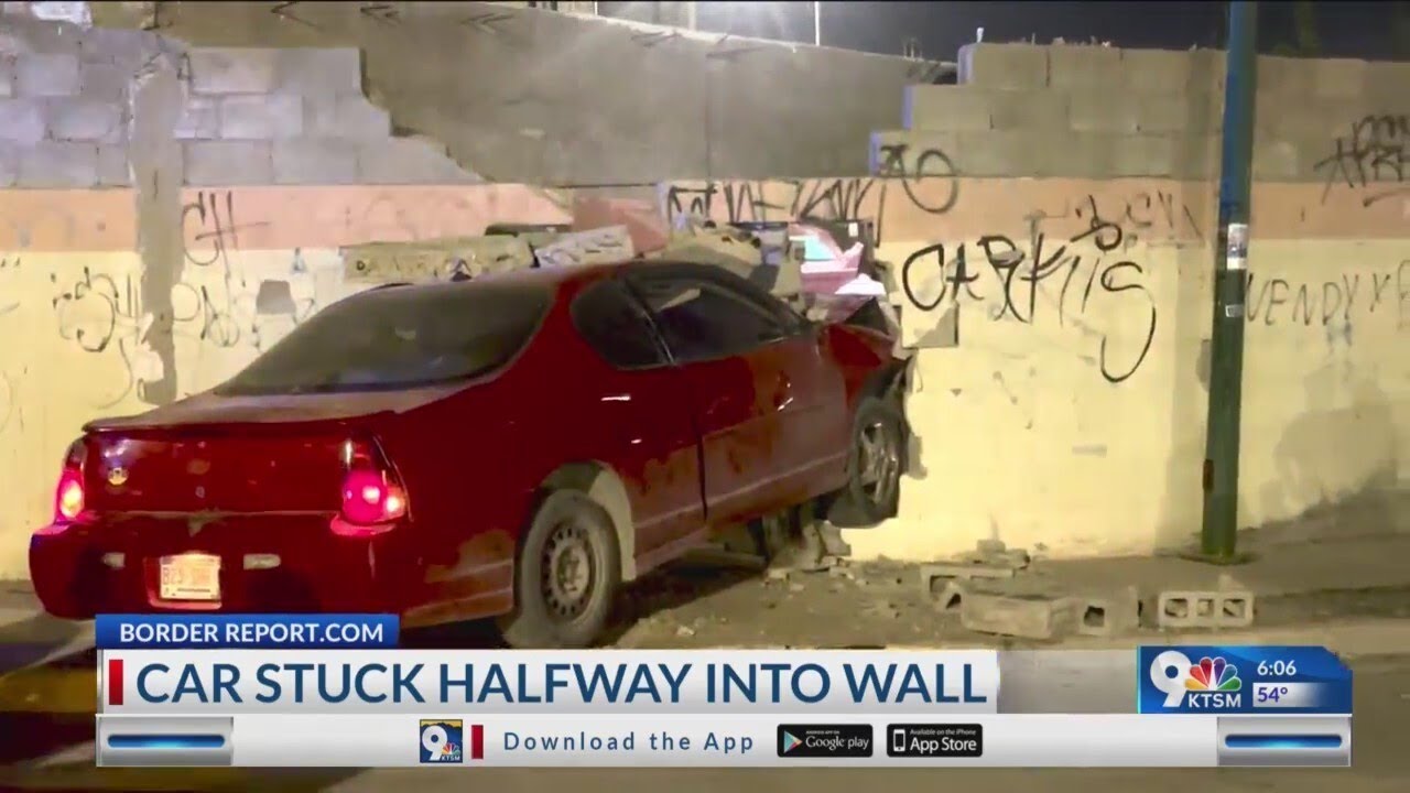 VIDEO: Car slams into wall at high speed in Juarez neighborhood - YouTube