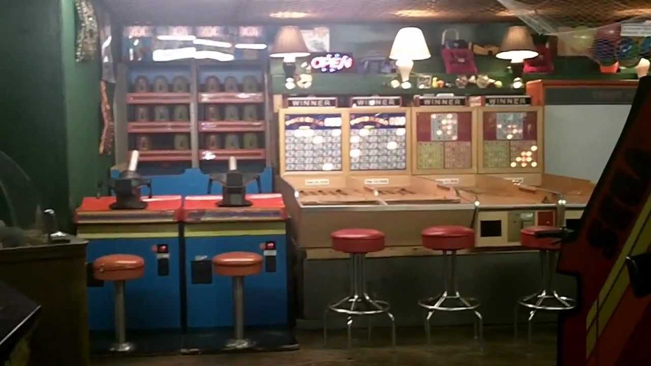 Old School Penny Arcade at Weirs Beach, NH - YouTube