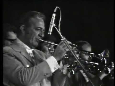 Harry James Trumpet Blues Live 1970 - YouTube