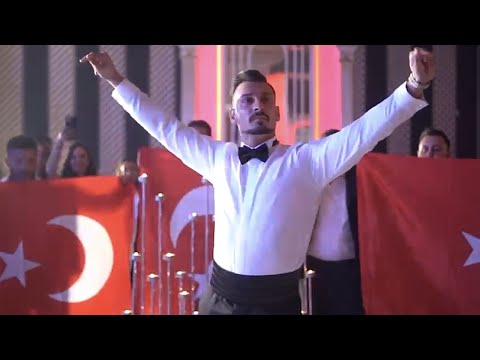 Damat Zeybek ile Alman gelini şaşırttı🥰 | Emrah überrascht mich auf unserer Hochzeit😍 #harmandali