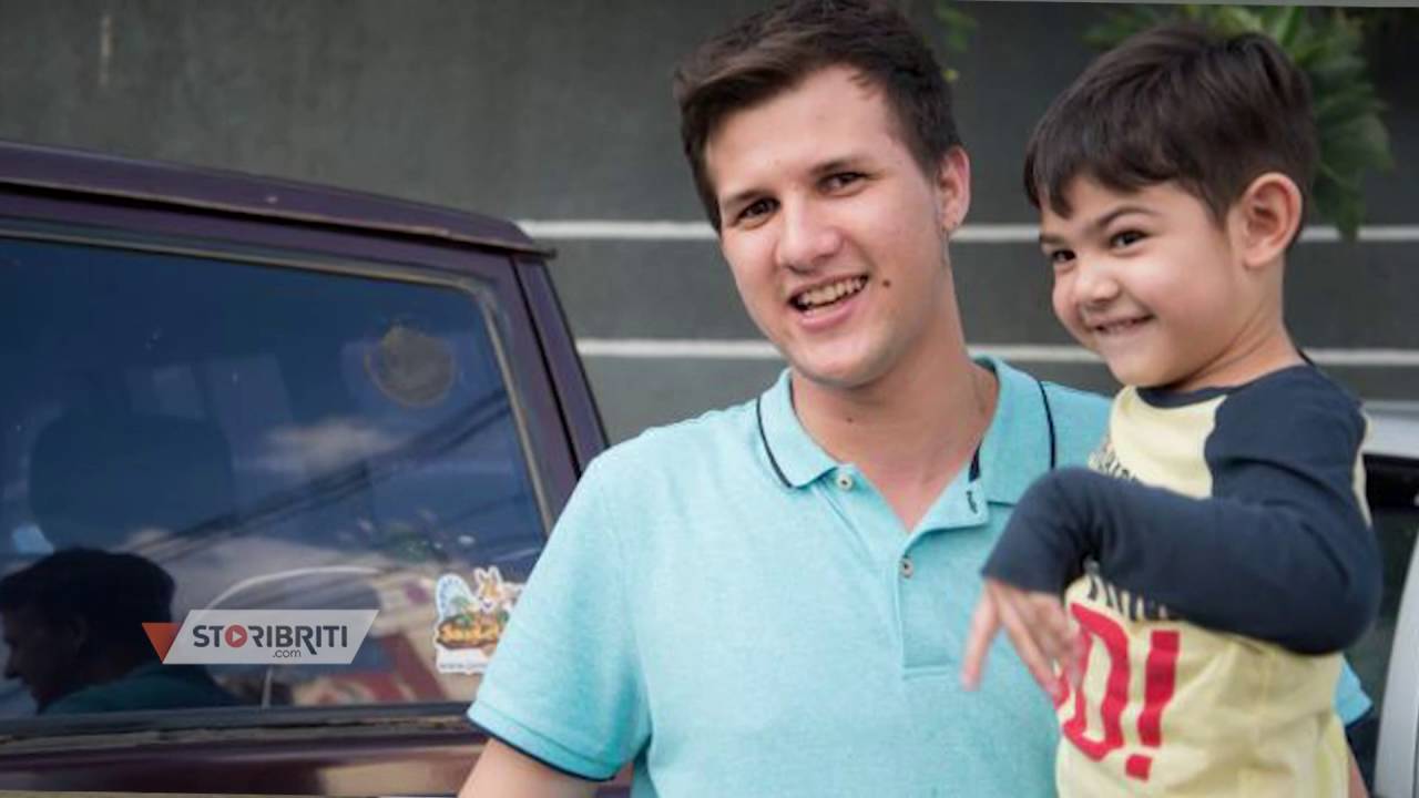 Curahan hati Stuart Collin tentang anak - YouTube