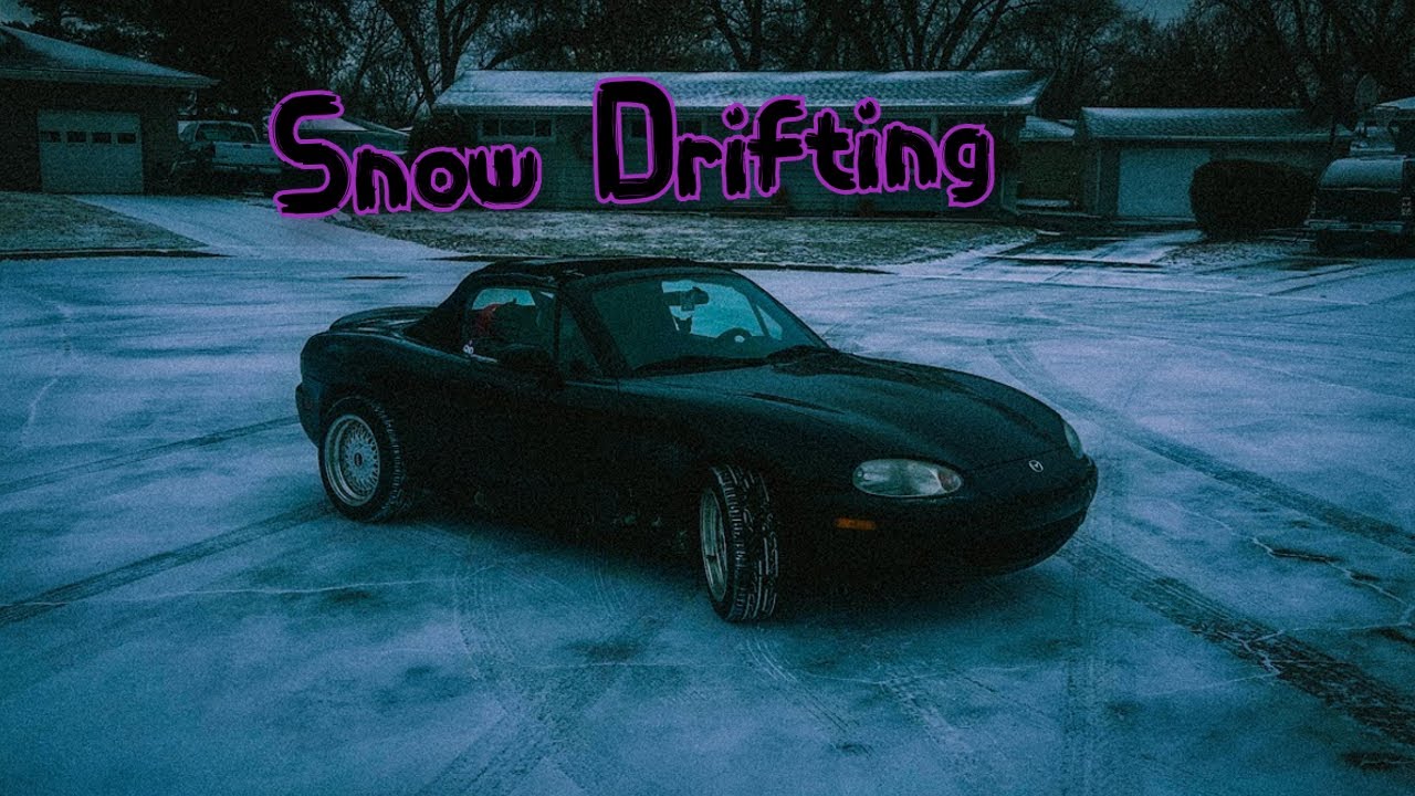 Miata Drifting Around in The Snow | 2000 Miata NB - YouTube