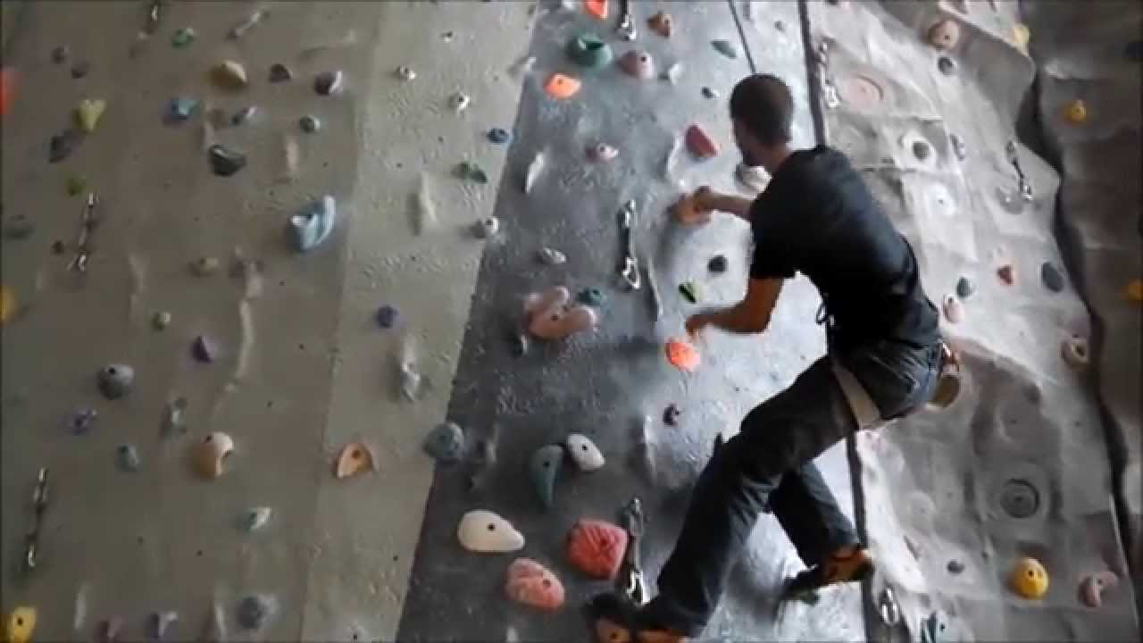 Exercice d'escalade : changement de main - YouTube