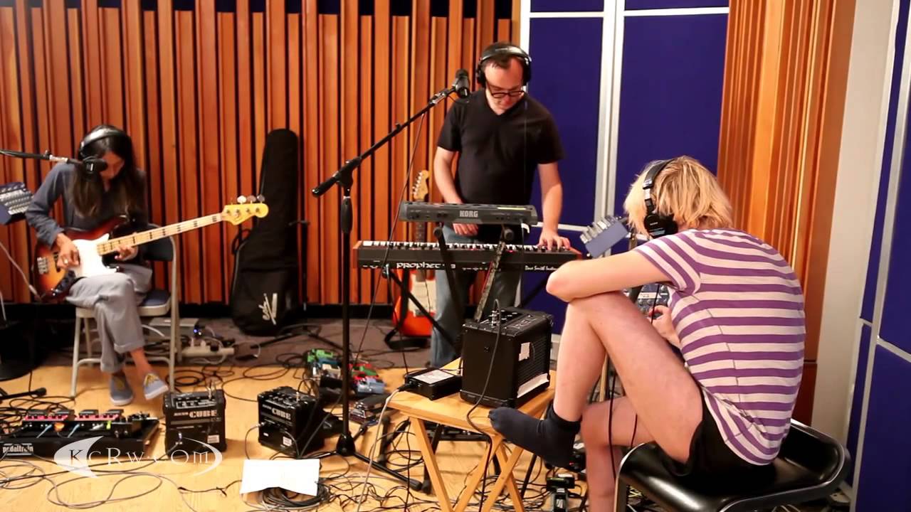 Ariel Pink's Haunted Graffiti 10/31/2012 Morning Becomes Eclectic, KCRW ...