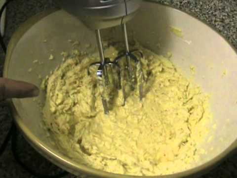 What curdling cake mixture looks like - YouTube