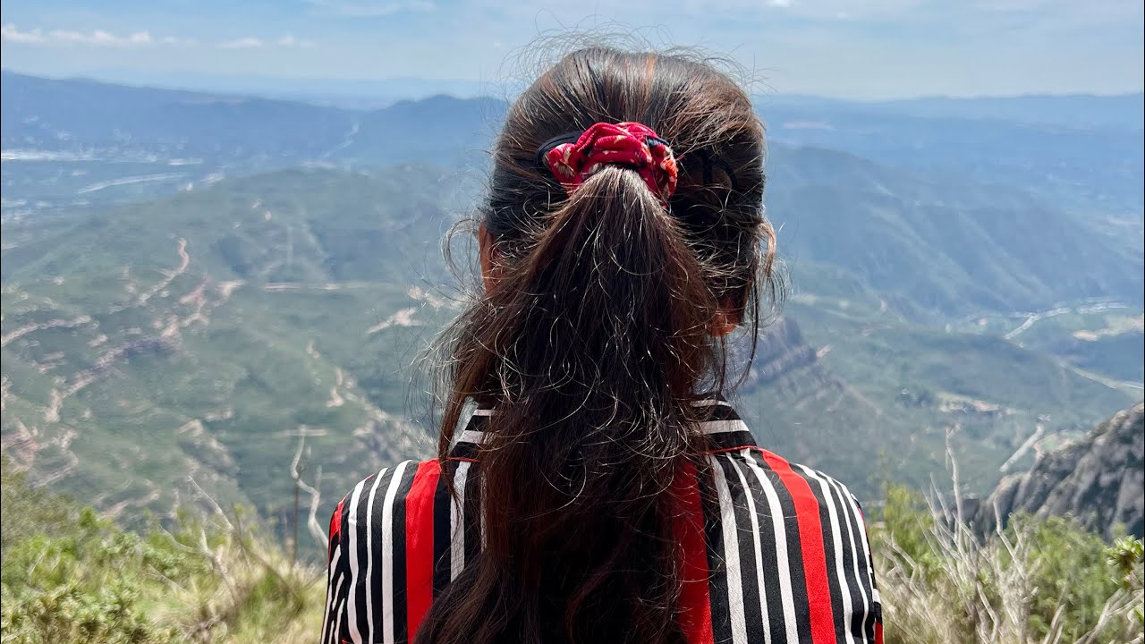 Mere deh mein mere pass me - YouTube