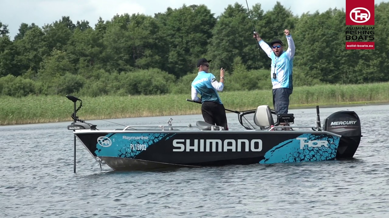 THOR BOATS 440 - YouTube