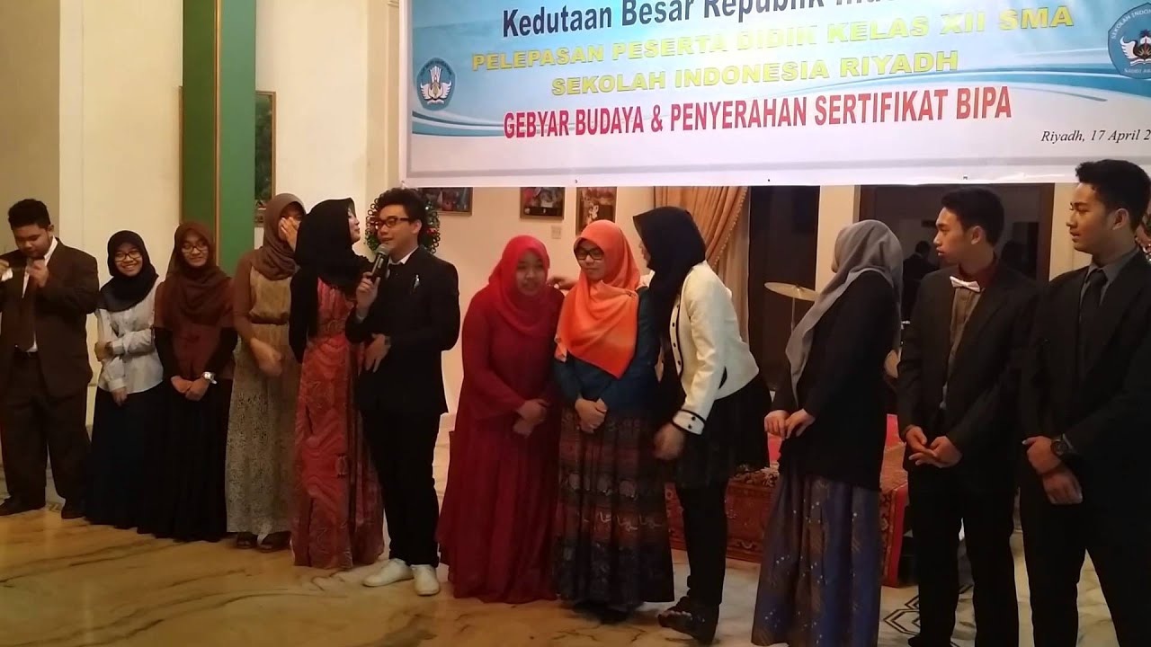 Pisah 12 SMA SI Riyadh 2014 - kata Perpisahan - YouTube