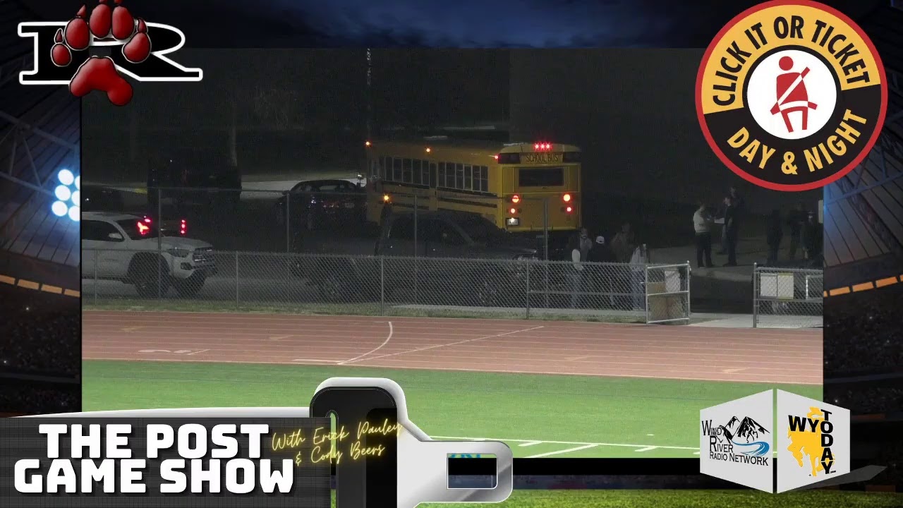 Riverton Wolverines Football vs Lander Tigers - YouTube