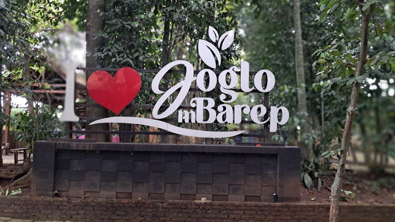 Wisata Kuliner Joglo Mbarep Bekasi - YouTube