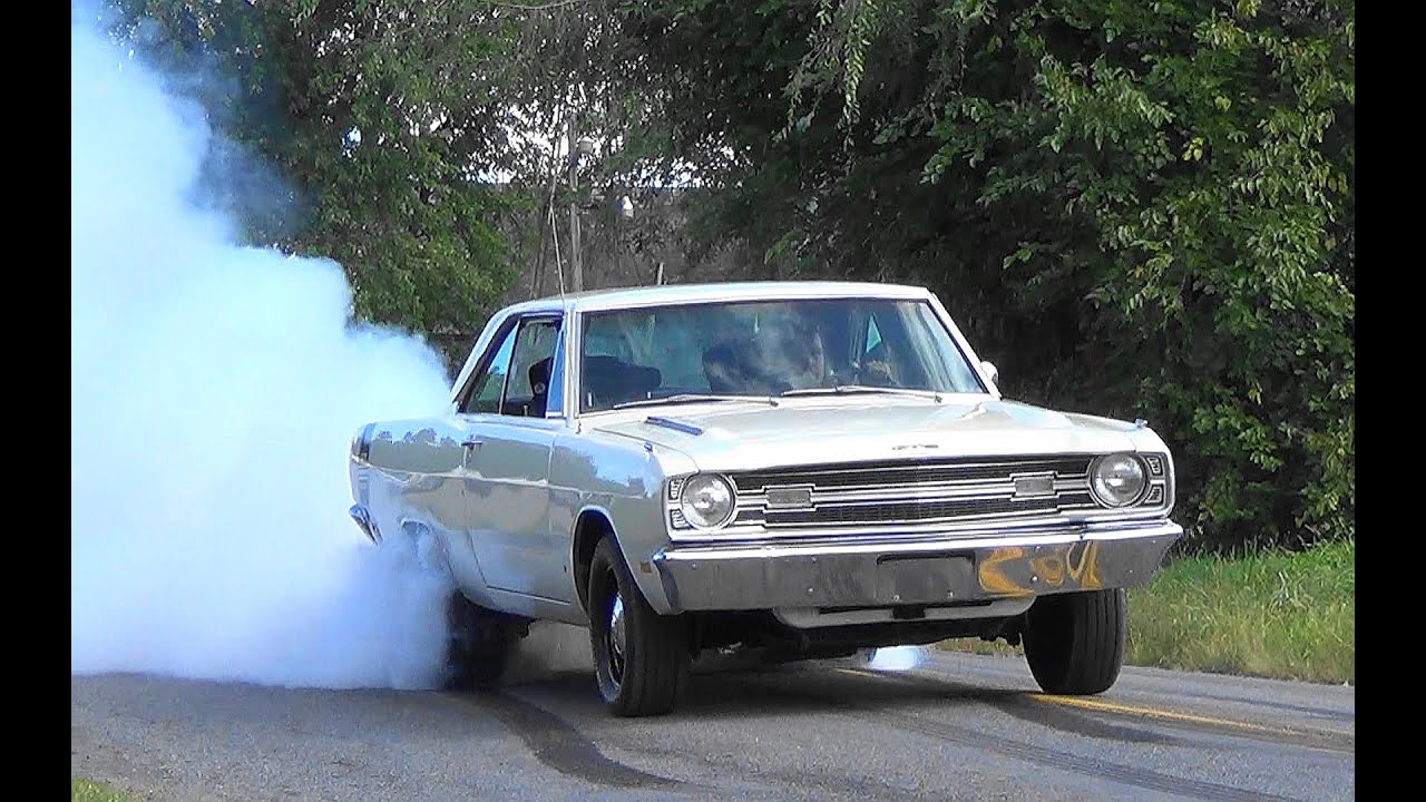 69 Dodge Dart GTS Burnout Lick Show & Shine 2016 - YouTube
