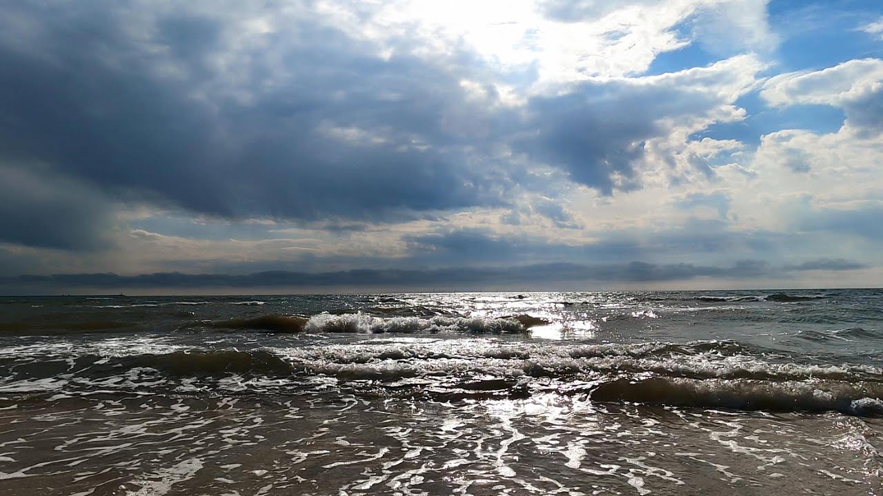 The energy of the solar, sea path. #sea #energy #waves - YouTube