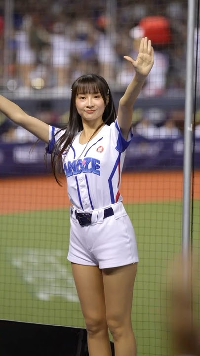 高曼容好美 WBSC 應援 #台湾チアリーデ #世界12強 241118 - YouTube