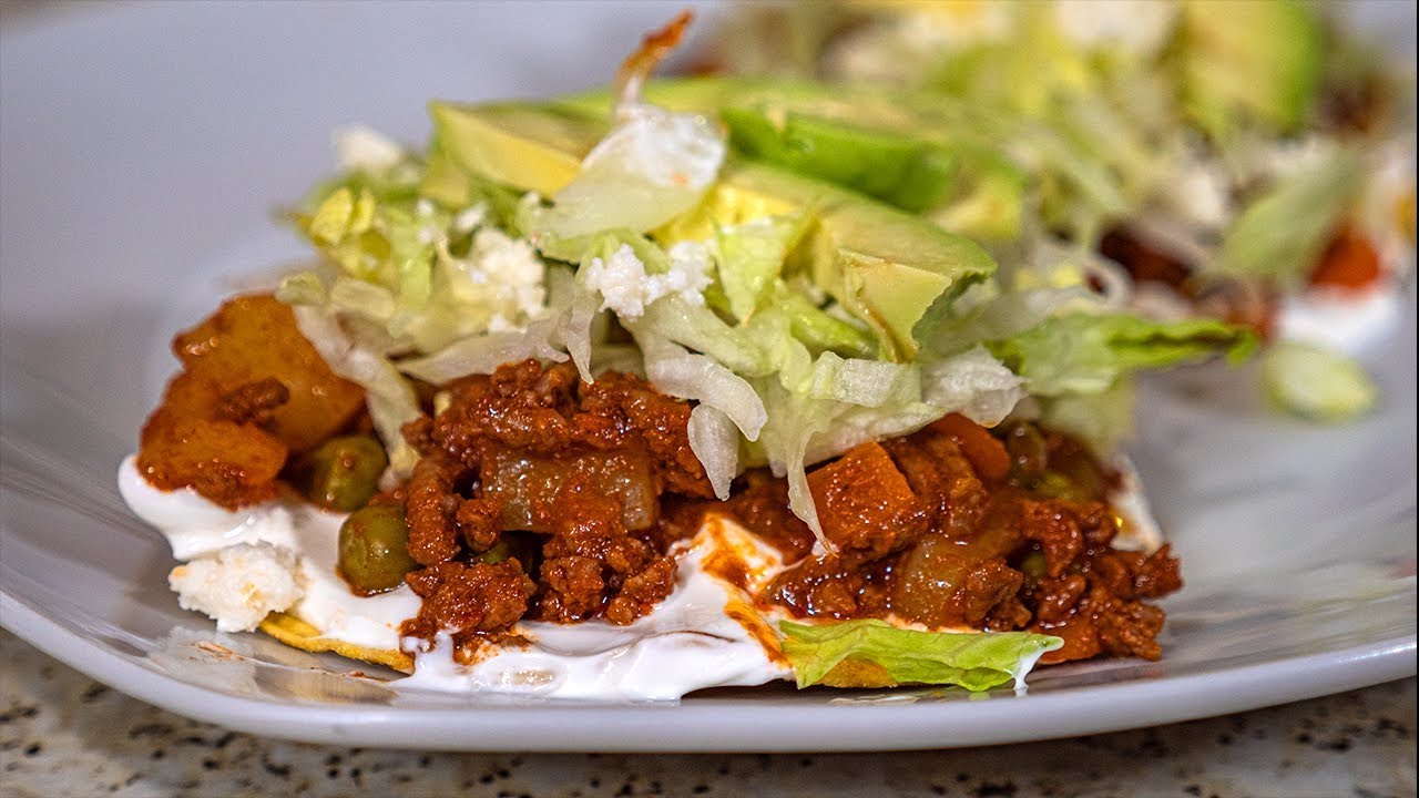 Tostadas De Picadillo De Res | Recetas Mexicanas Faciles - YouTube