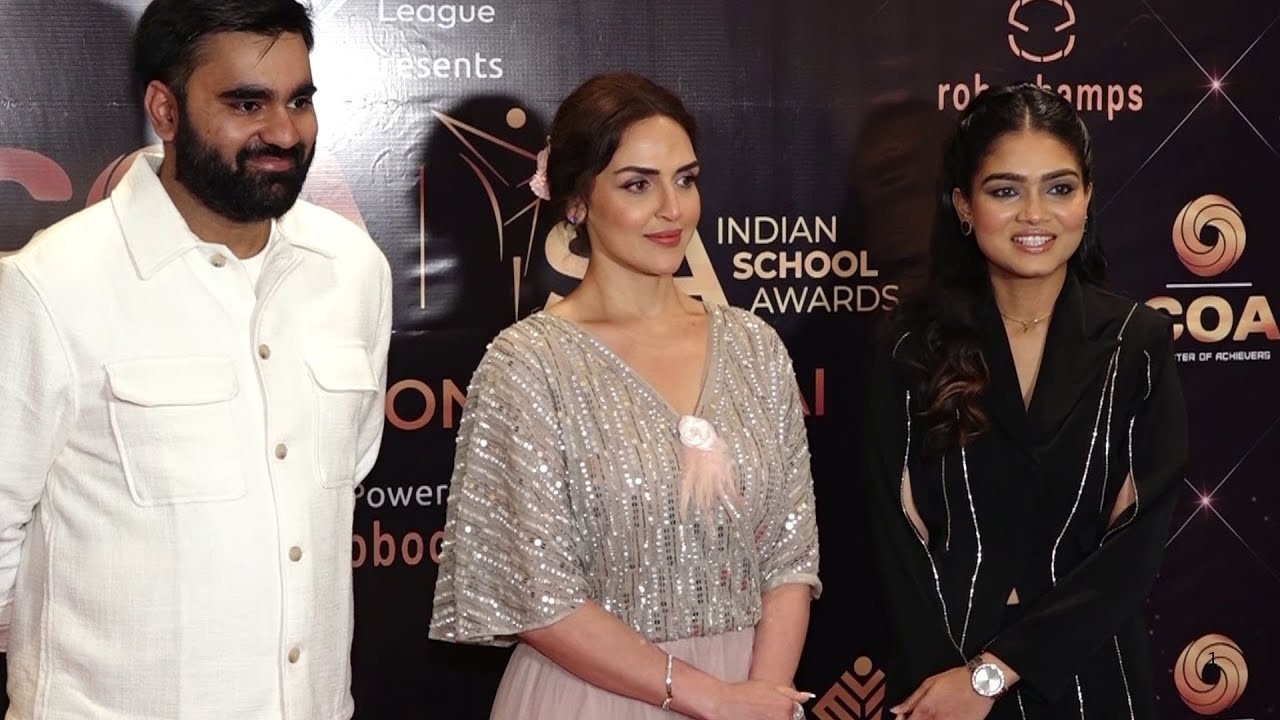 Isha Deol Looks Beautiful at Red Carpet Of Cluster Of Achievers Awards ...