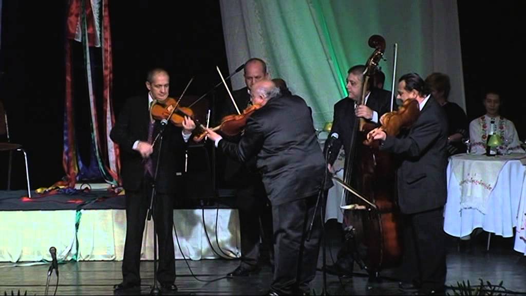ifj. Vajda Gyula és zenekara - Újévi koncert (részlet) 2013. - YouTube