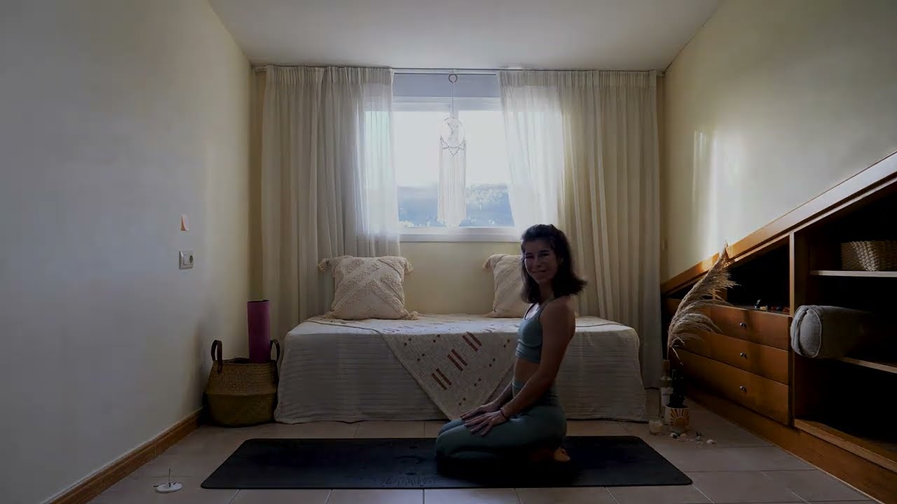 Morning Workout with CoCo Yoga 1 Minute Dumbbell Workout for a Healthy ...