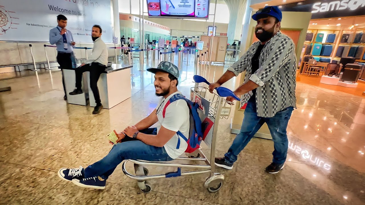 AirPort Trolley യിൽ യാത്ര ️ | DV084 - YouTube