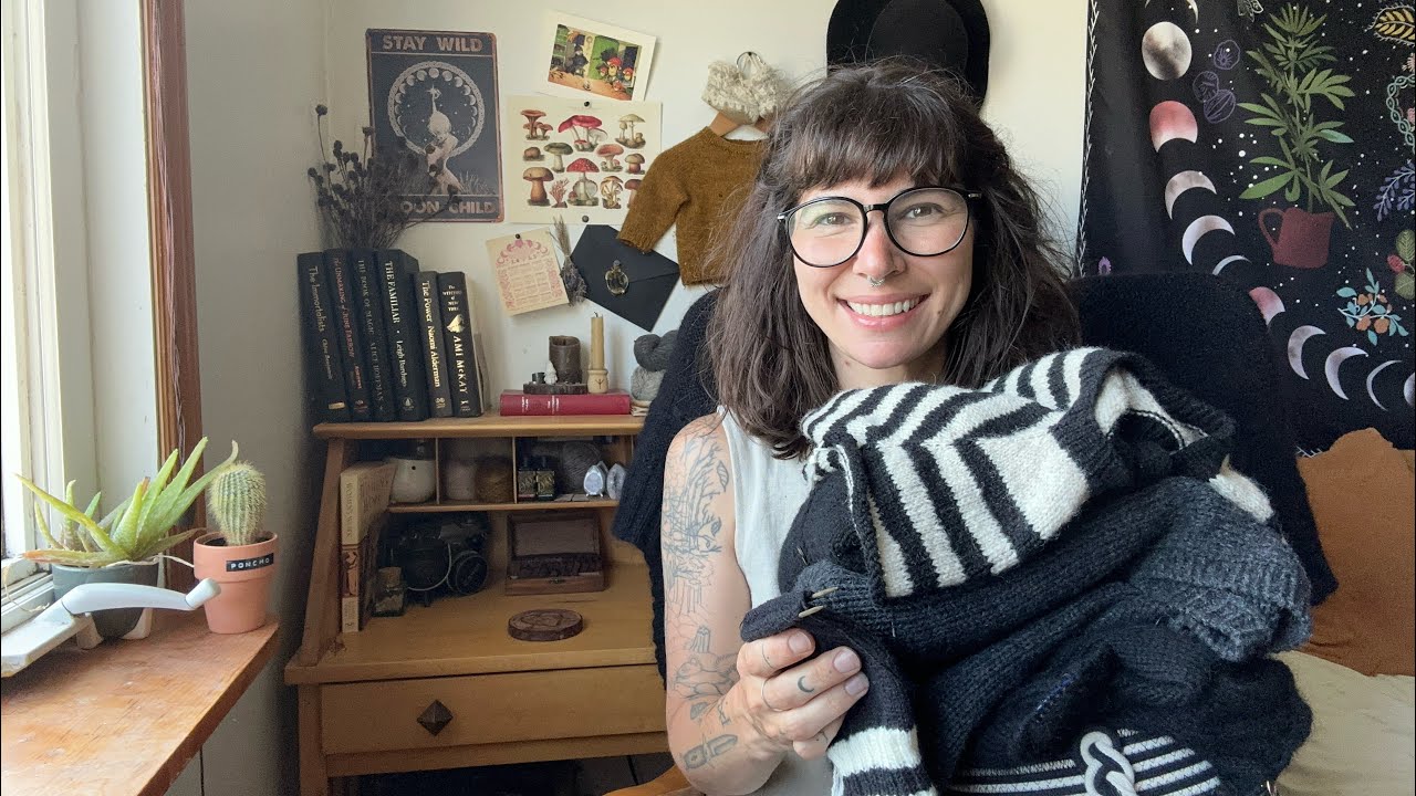 Stitch Cræft Podcast | Knitting in Black | Rota Cardigan | No Frills ...