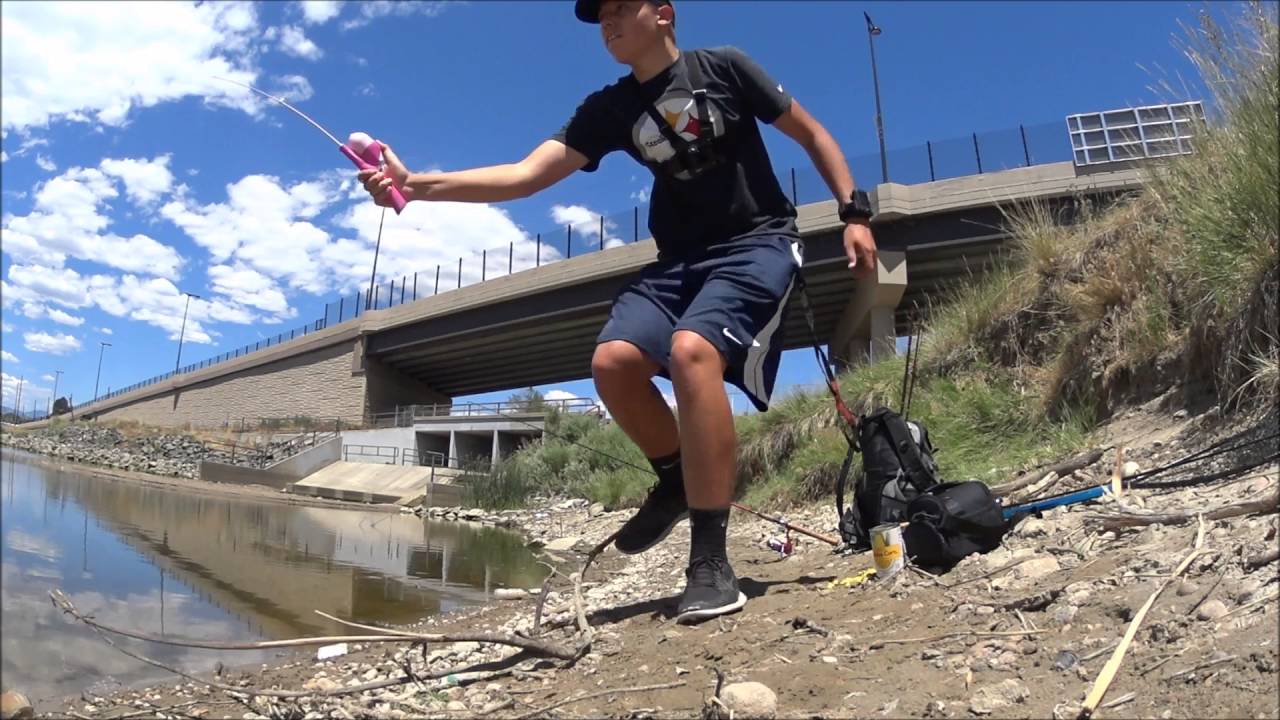 Barbie Rod challenge! Carp fishing-Funny moments+2 bonus bulheads ...